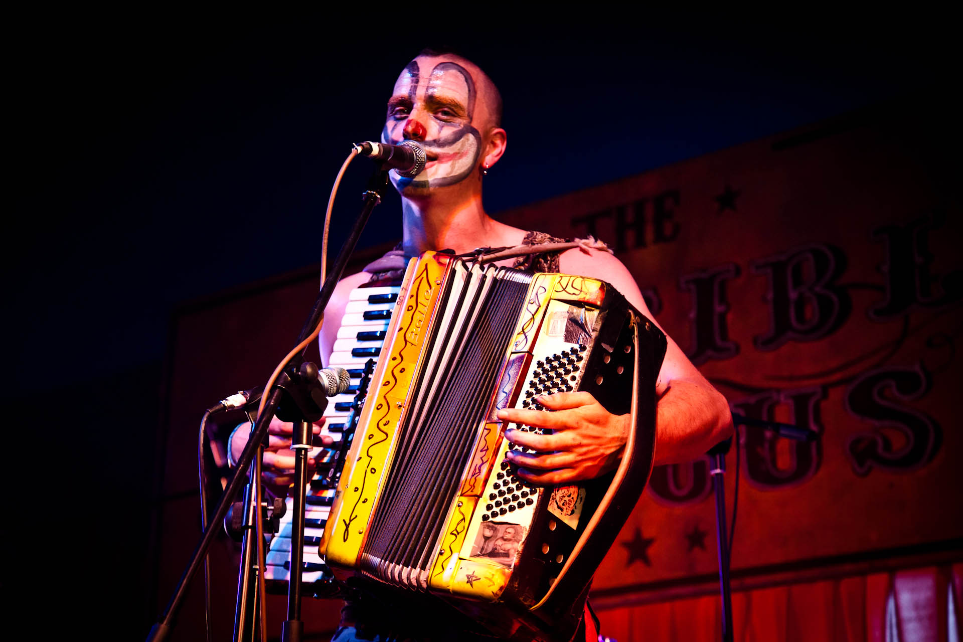 Ed Cox - Electrobooking Agency